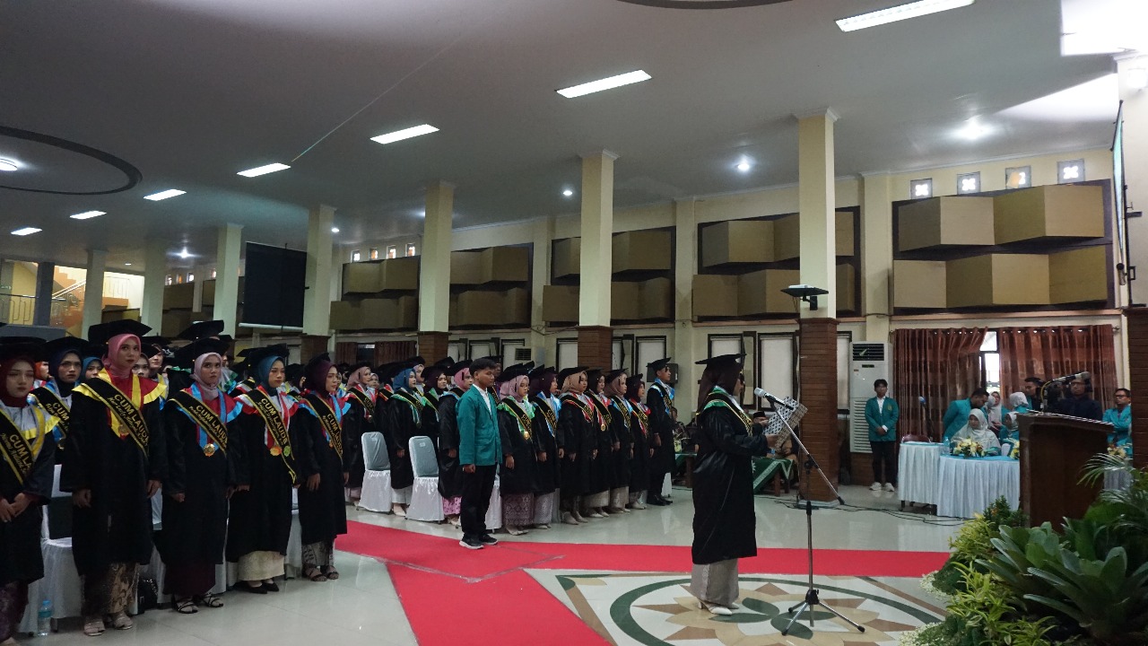 UMPP Kukuhkan 152 Lulusan FEB dan FASTIKOM di Pembukaan Wisuda Ke-X ...